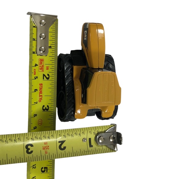 ERTL | Other | Vintage Ertl 64 Scale Mini Diecast Caterpillar Tractor ...